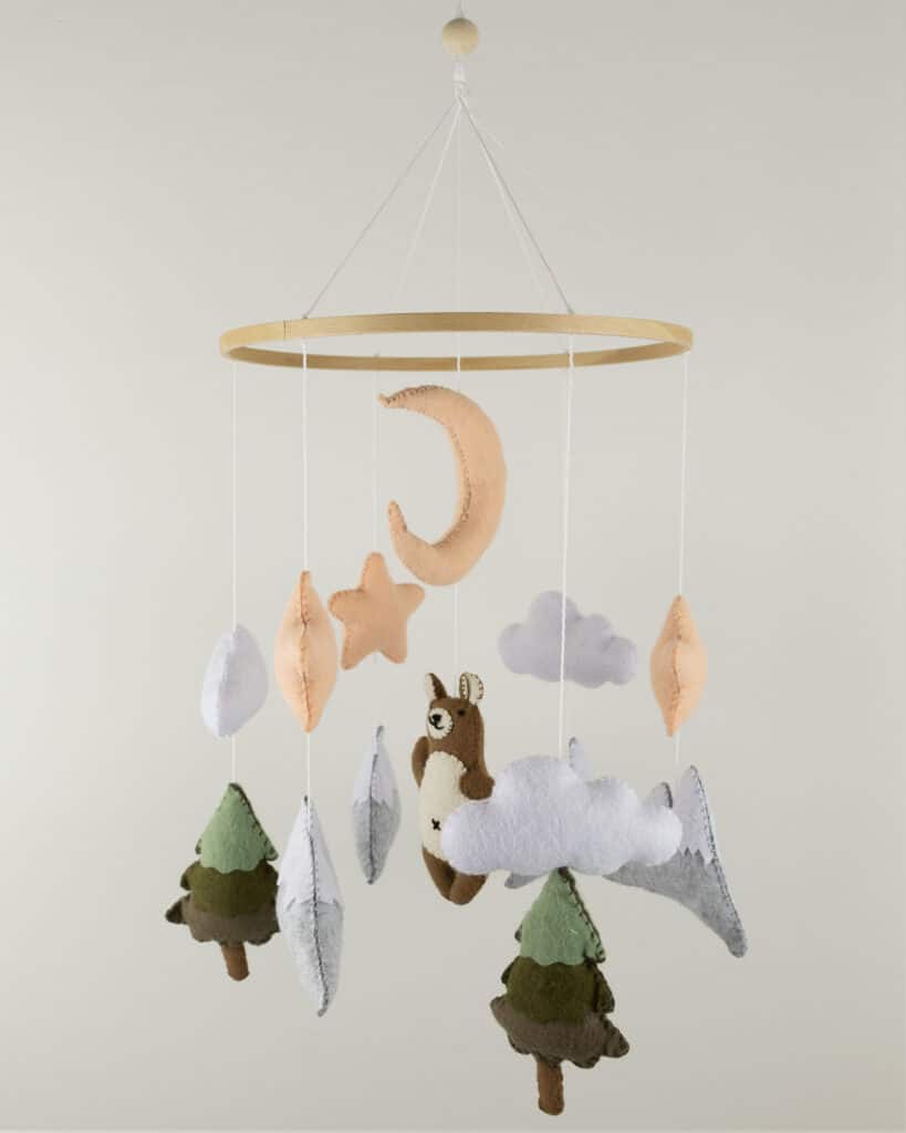 Handmade Brown Bear baby mobile - Little Loua